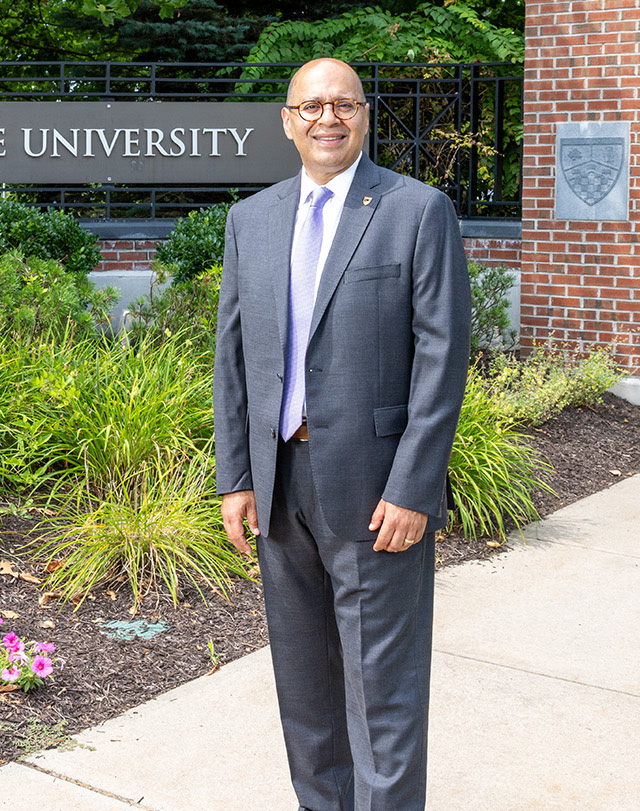 Home [www.easternct.edu]