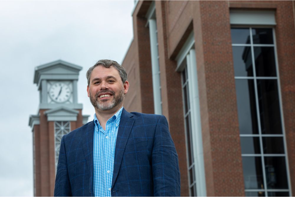 Moore earns Eastern’s only 2025 CSCU Faculty Award - Eastern